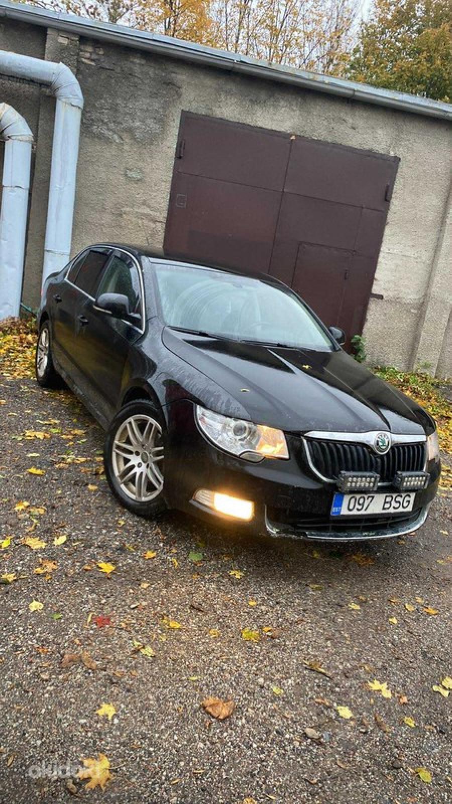 Melns Skoda SuperB 2009 Jehvi, ar dzinēja tilpumu 1.90 L un nobraukumu 396 tūkst. km par 2500 €, foto 9 vietnē AUTOMOTO.COM.LV