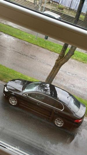 Melns Skoda SuperB 2009 Jehvi, ar dzinēja tilpumu 1.90 L un nobraukumu 396 tūkst. km par 2500 €, foto 13 vietnē AUTOMOTO.COM.LV