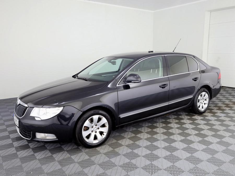 Melns Skoda SuperB 2009 Tallina, ar dzinēja tilpumu 2.00 L un nobraukumu 372 tūkst. km par 2099 €, foto 3 vietnē AUTOMOTO.COM.LV