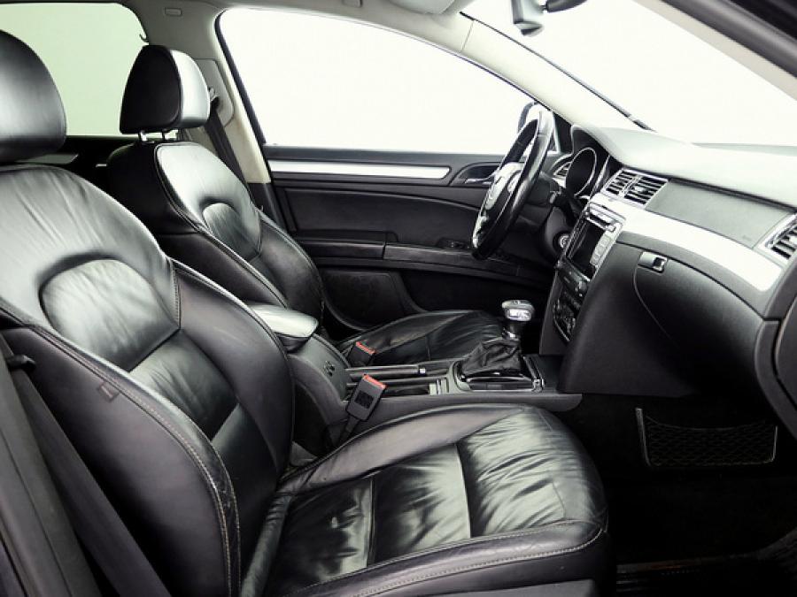 Melns Skoda SuperB 2009 Tallina, ar dzinēja tilpumu 2.00 L un nobraukumu 372 tūkst. km par 2099 €, foto 7 vietnē AUTOMOTO.COM.LV
