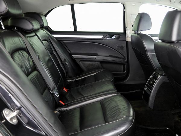 Black Skoda SuperB 2009 in Tallinn, with an engine capacity of 2.00 L and mileage of 372 thousand km for 2099 €, photo 7 on AUTOMOTO.COM.LV