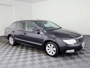 Melns Skoda SuperB 2009 Tallina, ar dzinēja tilpumu 2.00 L un nobraukumu 372 tūkst. km par 2099 €, foto 9 vietnē AUTOMOTO.COM.LV