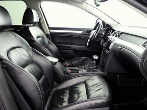 Melns Skoda SuperB 2009 Tallina, ar dzinēja tilpumu 2.00 L un nobraukumu 372 tūkst. km par 2099 €, foto 14 vietnē AUTOMOTO.COM.LV