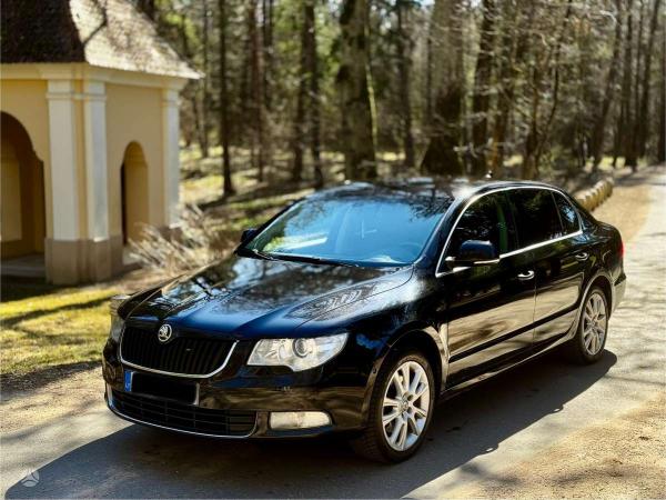 Черный Шкода Суперб 2009 в Вильнюс, объемом двигателя 2.00 л и пробегом 300 тыс. км за 2500 €, фото 2 на AUTOMOTO.COM.LV