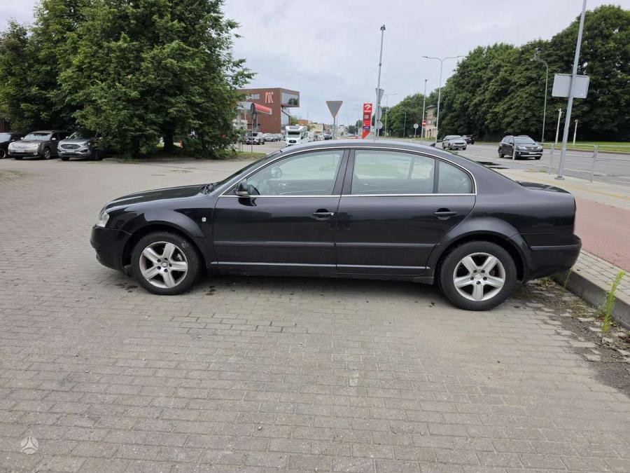 Melns Skoda SuperB 2009 Klaipėda, ar dzinēja tilpumu 1.90 L un nobraukumu 286 tūkst. km par 1200 €, foto 3 vietnē AUTOMOTO.COM.LV