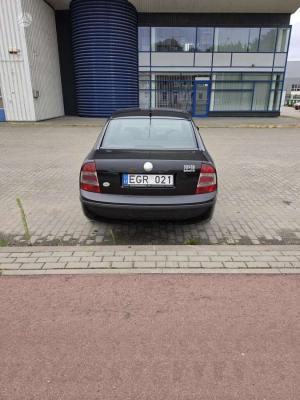 Melns Skoda SuperB 2009 Klaipėda, ar dzinēja tilpumu 1.90 L un nobraukumu 286 tūkst. km par 1200 €, foto 4 vietnē AUTOMOTO.COM.LV