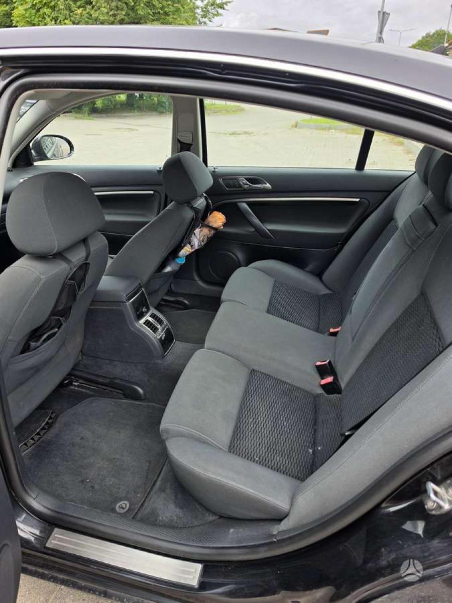Melns Skoda SuperB 2009 Klaipėda, ar dzinēja tilpumu 1.90 L un nobraukumu 286 tūkst. km par 1200 €, foto 10 vietnē AUTOMOTO.COM.LV