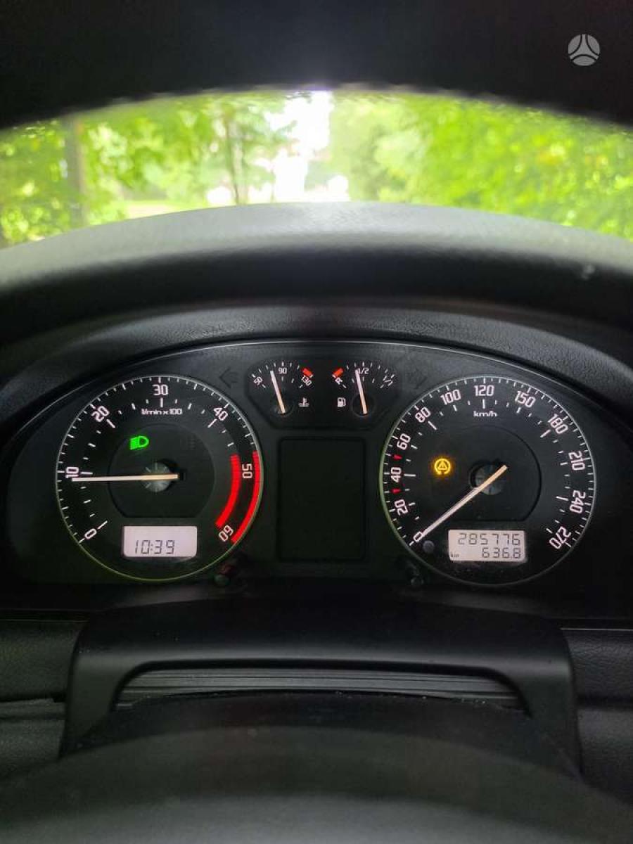 Melns Skoda SuperB 2009 Klaipėda, ar dzinēja tilpumu 1.90 L un nobraukumu 286 tūkst. km par 1200 €, foto 15 vietnē AUTOMOTO.COM.LV