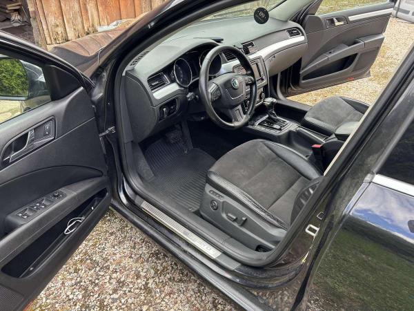Black Skoda SuperB 2009 in Kaunas, with an engine capacity of 1.97 L and mileage of 320 thousand km for 5000 €, photo 6 on AUTOMOTO.COM.LV