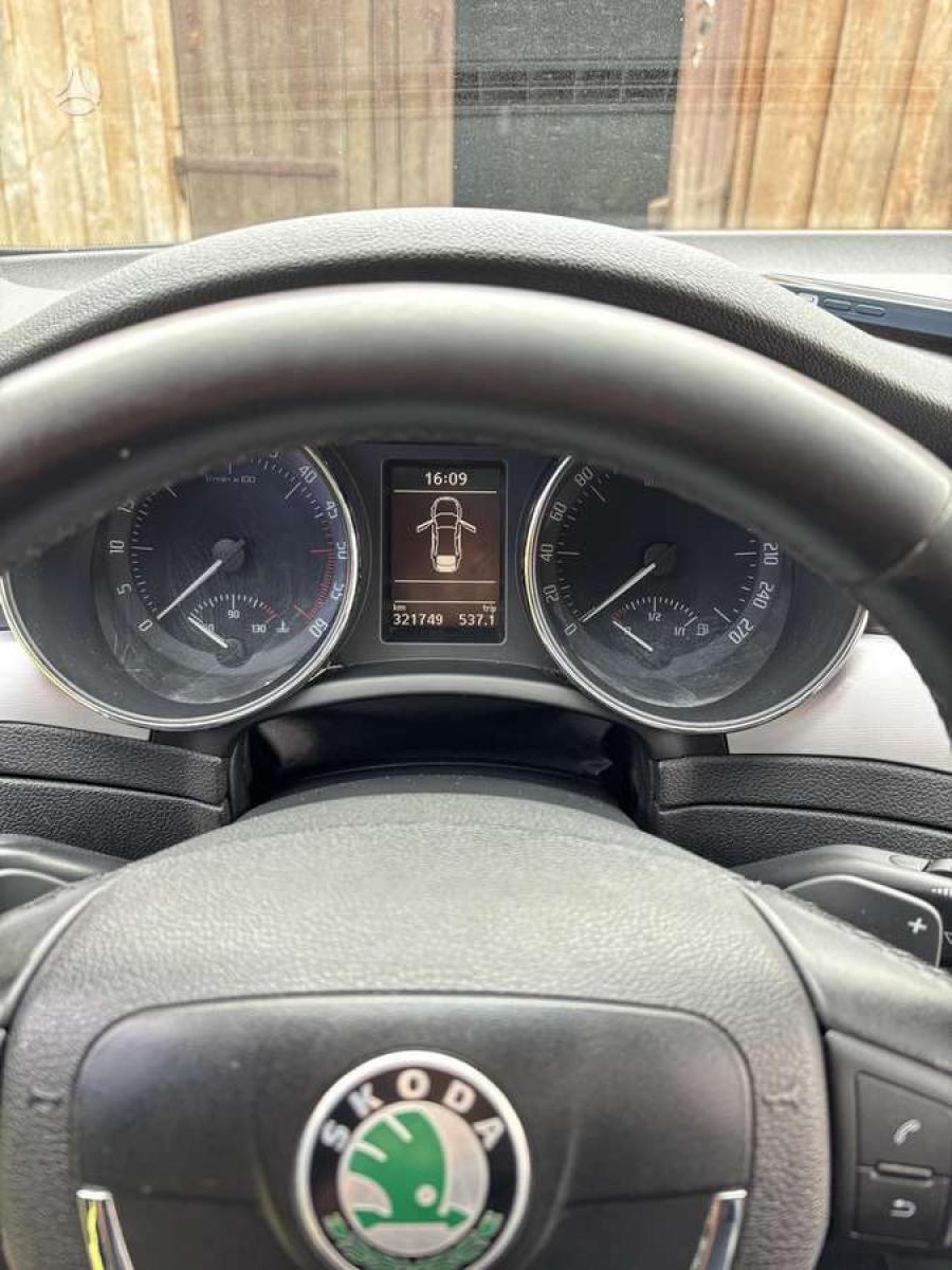 Melns Skoda SuperB 2009 Kauņa, ar dzinēja tilpumu 1.97 L un nobraukumu 320 tūkst. km par 5000 €, foto 8 vietnē AUTOMOTO.COM.LV
