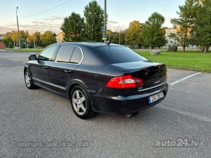 Melns Skoda SuperB 2009 Tallina, ar dzinēja tilpumu 2.00 L un nobraukumu 474 tūkst. km par 1790 €, foto 5 vietnē AUTOMOTO.COM.LV