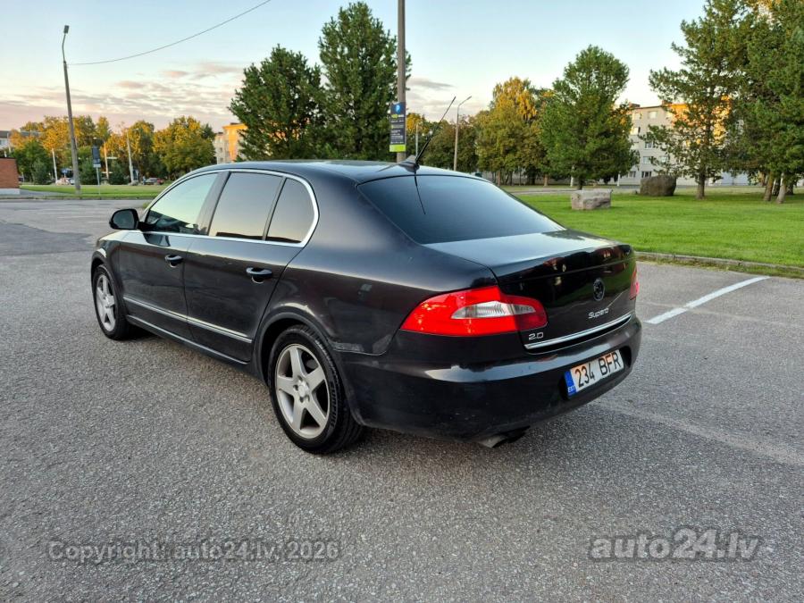 Melns Skoda SuperB 2009 Tallina, ar dzinēja tilpumu 2.00 L un nobraukumu 474 tūkst. km par 1790 €, foto 5 vietnē AUTOMOTO.COM.LV