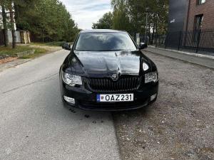 Black Skoda SuperB 2009 in Vilnius, with an engine capacity of 2.00 L and mileage of 340 thousand km for 2600 €, photo 3 on AUTOMOTO.COM.LV