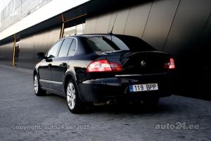 Black Skoda SuperB 2010 in Tallinn, with an engine capacity of 1.80 L and mileage of 294 thousand km for 3399 €, photo 26 on AUTOMOTO.COM.LV