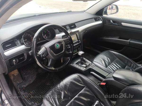 Melns Skoda SuperB 2010 Tallina, ar dzinēja tilpumu 2.00 L un nobraukumu 312 tūkst. km par 3998 €, foto 8 vietnē AUTOMOTO.COM.LV
