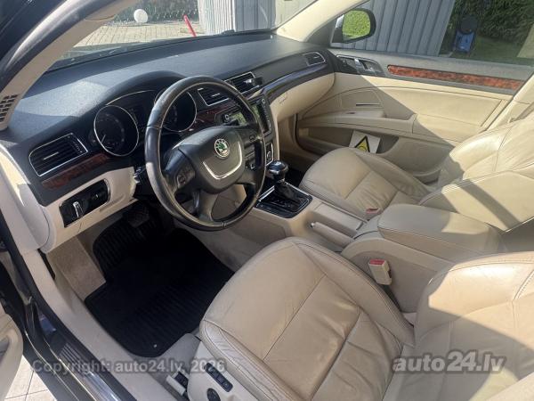 Melns Skoda SuperB 2010 Tallina, ar dzinēja tilpumu 1.80 L un nobraukumu 295 tūkst. km par 3700 €, foto 5 vietnē AUTOMOTO.COM.LV