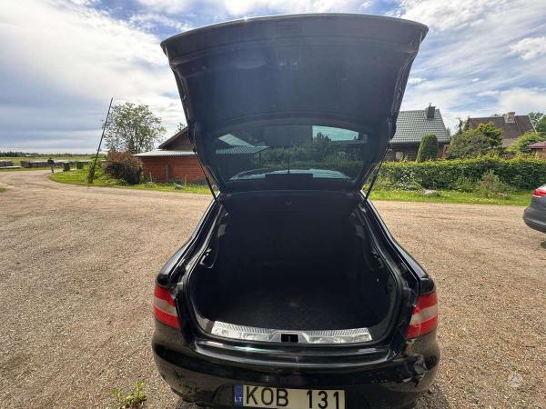 Melns Skoda SuperB 2010 Širvintos, ar dzinēja tilpumu 1.97 L un nobraukumu 271 tūkst. km par 3300 €, foto 8 vietnē AUTOMOTO.COM.LV