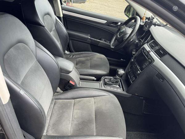 Melns Skoda SuperB 2010 Širvintos, ar dzinēja tilpumu 1.97 L un nobraukumu 271 tūkst. km par 3300 €, foto 9 vietnē AUTOMOTO.COM.LV
