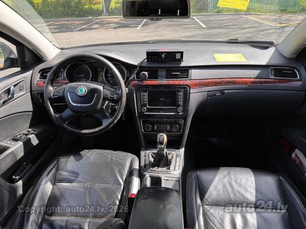 Black Skoda SuperB 2010 in Tallinn, with an engine capacity of 1.60 L and mileage of 630 thousand km for 1900 €, photo 8 on AUTOMOTO.COM.LV