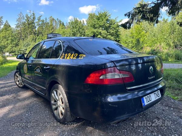 Black Skoda SuperB 2010 in Tallinn, with an engine capacity of 1.60 L and mileage of 630 thousand km for 1499 €, photo 3 on AUTOMOTO.COM.LV