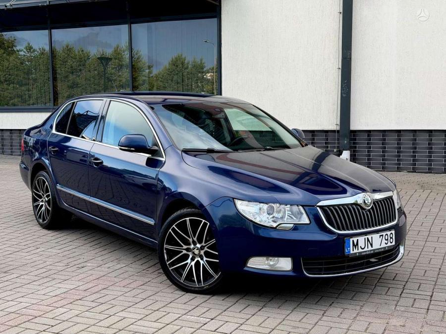 Melns Skoda SuperB 2010 Viļņa, ar dzinēja tilpumu 2.00 L un nobraukumu 288 tūkst. km par 4400 €, foto 1 vietnē AUTOMOTO.COM.LV