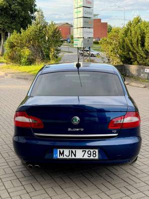 Melns Skoda SuperB 2010 Viļņa, ar dzinēja tilpumu 2.00 L un nobraukumu 288 tūkst. km par 4400 €, foto 7 vietnē AUTOMOTO.COM.LV