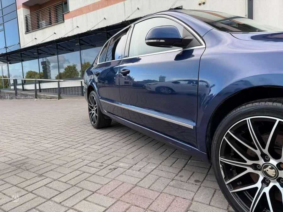 Melns Skoda SuperB 2010 Viļņa, ar dzinēja tilpumu 2.00 L un nobraukumu 288 tūkst. km par 4400 €, foto 8 vietnē AUTOMOTO.COM.LV
