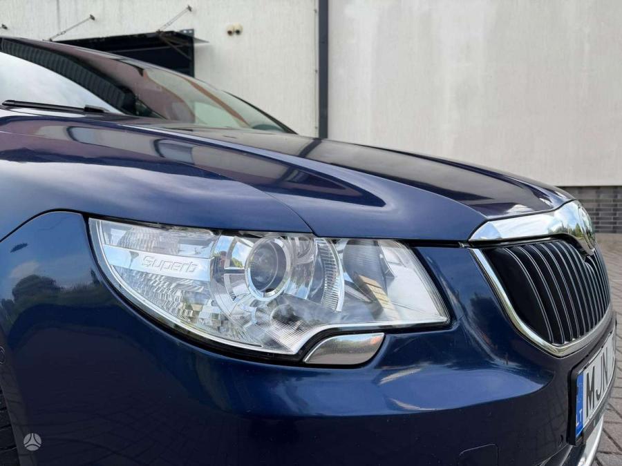 Melns Skoda SuperB 2010 Viļņa, ar dzinēja tilpumu 2.00 L un nobraukumu 288 tūkst. km par 4400 €, foto 11 vietnē AUTOMOTO.COM.LV