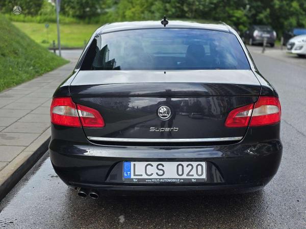 Melns Skoda SuperB 2010 Viļņa, ar dzinēja tilpumu 2.00 L un nobraukumu 260 tūkst. km par 2500 €, foto 6 vietnē AUTOMOTO.COM.LV