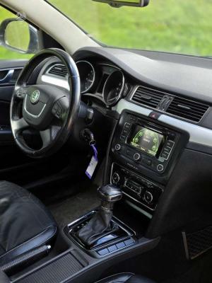 Melns Skoda SuperB 2010 Viļņa, ar dzinēja tilpumu 2.00 L un nobraukumu 260 tūkst. km par 2500 €, foto 10 vietnē AUTOMOTO.COM.LV