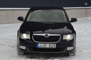 Melns Skoda SuperB 2011 Šauļi, ar dzinēja tilpumu 2.00 L un nobraukumu 290 tūkst. km par 3800 €, foto 4 vietnē AUTOMOTO.COM.LV