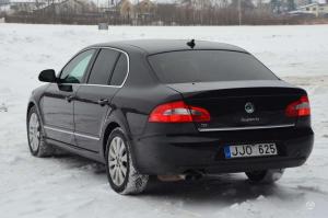 Melns Skoda SuperB 2011 Šauļi, ar dzinēja tilpumu 2.00 L un nobraukumu 290 tūkst. km par 3800 €, foto 11 vietnē AUTOMOTO.COM.LV