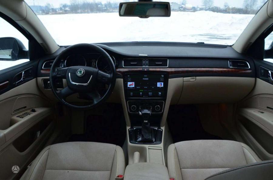 Melns Skoda SuperB 2011 Šauļi, ar dzinēja tilpumu 2.00 L un nobraukumu 290 tūkst. km par 3800 €, foto 19 vietnē AUTOMOTO.COM.LV
