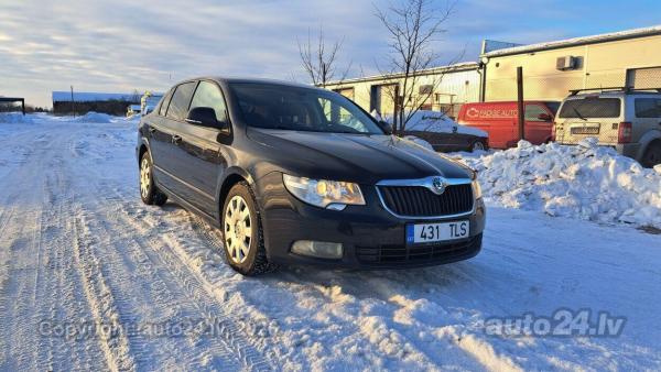 Black Skoda SuperB 2011 in Tallinn, with an engine capacity of 1.60 L and mileage of 303 thousand km for 2999 €, photo 3 on AUTOMOTO.COM.LV