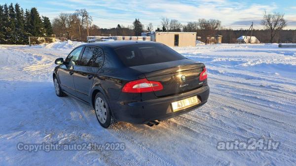 Black Skoda SuperB 2011 in Tallinn, with an engine capacity of 1.60 L and mileage of 303 thousand km for 2999 €, photo 5 on AUTOMOTO.COM.LV