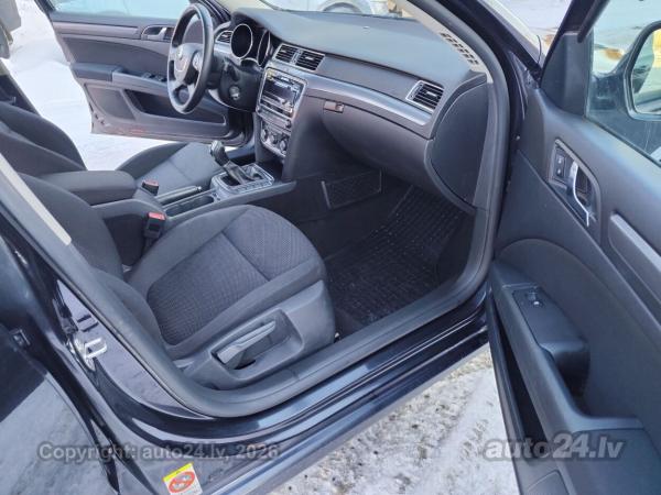 Black Skoda SuperB 2011 in Tartu, with an engine capacity of 1.60 L and mileage of 300 thousand km for 4999 €, photo 4 on AUTOMOTO.COM.LV