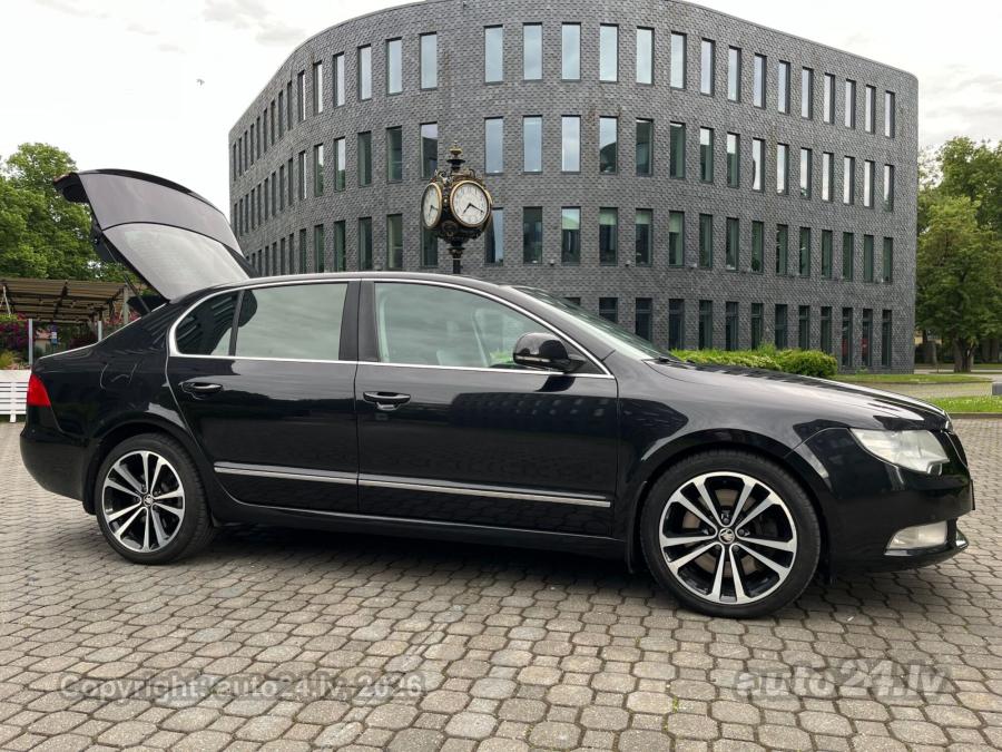 Melns Skoda SuperB 2011 Tallina, ar dzinēja tilpumu 3.60 L un nobraukumu 258 tūkst. km par 7399 €, foto 9 vietnē AUTOMOTO.COM.LV