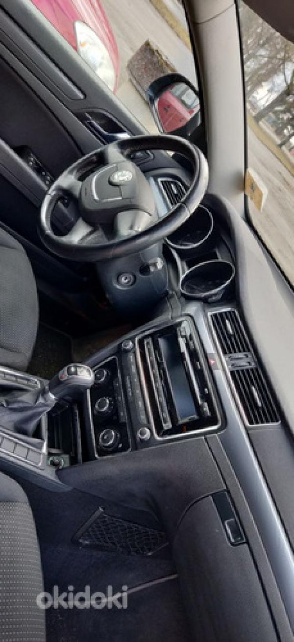 Melns Skoda SuperB 2011 Tartu, ar dzinēja tilpumu 0.00 L un nobraukumu 195 tūkst. km par 4800 €, foto 5 vietnē AUTOMOTO.COM.LV