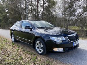 Melns Skoda SuperB 2011 Tartu, ar dzinēja tilpumu 0.00 L un nobraukumu 195 tūkst. km par 4800 €, foto 8 vietnē AUTOMOTO.COM.LV