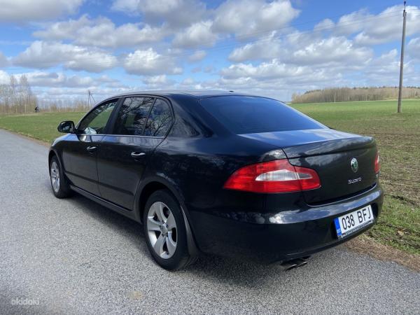 Melns Skoda SuperB 2011 Tartu, ar dzinēja tilpumu 0.00 L un nobraukumu 195 tūkst. km par 4800 €, foto 10 vietnē AUTOMOTO.COM.LV