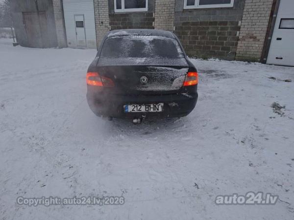 Black Skoda SuperB 2012 in Tallinn, with an engine capacity of 2.00 L and mileage of 0 thousand km for 4999 €, photo 8 on AUTOMOTO.COM.LV