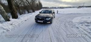 Melns Skoda SuperB 2012 Tartu, ar dzinēja tilpumu 1.60 L un nobraukumu 318 tūkst. km par 4500 €, foto  vietnē AUTOMOTO.COM.LV