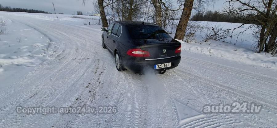 Черный Шкода Суперб 2012 в Тарту, объемом двигателя 1.60 л и пробегом 318 тыс. км за 4500 €, фото 3 на AUTOMOTO.COM.LV