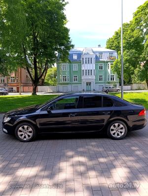Melns Skoda SuperB 2012 Tallina, ar dzinēja tilpumu 1.40 L un nobraukumu 240 tūkst. km par 4500 €, foto 3 vietnē AUTOMOTO.COM.LV
