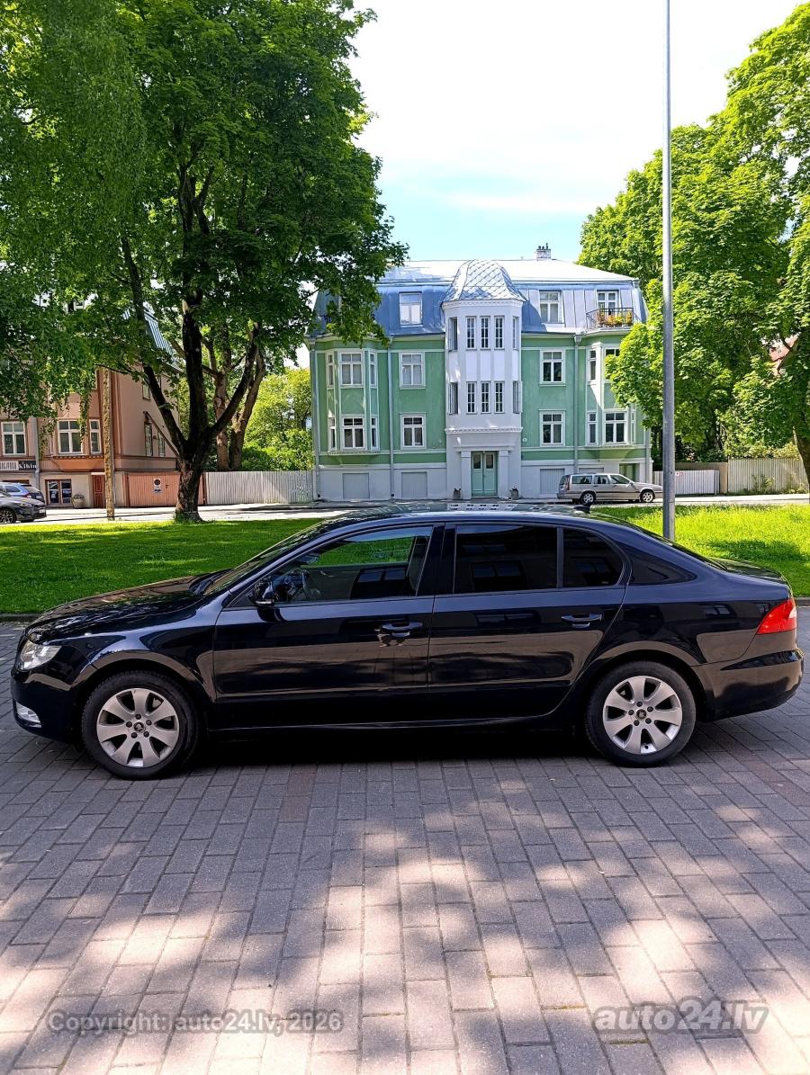 Melns Skoda SuperB 2012 Tallina, ar dzinēja tilpumu 1.40 L un nobraukumu 240 tūkst. km par 4500 €, foto 3 vietnē AUTOMOTO.COM.LV