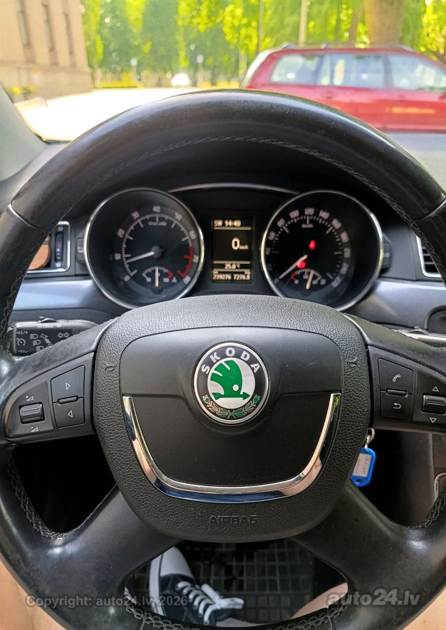 Melns Skoda SuperB 2012 Tallina, ar dzinēja tilpumu 1.40 L un nobraukumu 240 tūkst. km par 4500 €, foto 7 vietnē AUTOMOTO.COM.LV