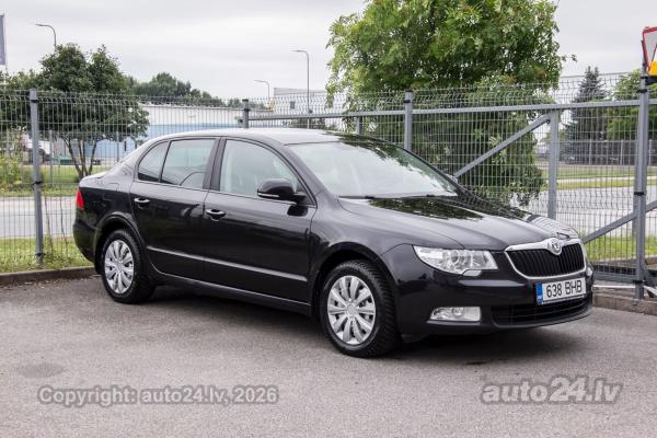Melns Skoda SuperB 2012 Tallina, ar dzinēja tilpumu 2.00 L un nobraukumu 158 tūkst. km par 5900 €, foto 1 vietnē AUTOMOTO.COM.LV