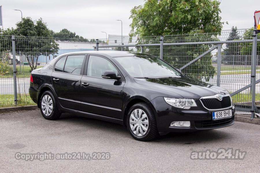 Melns Skoda SuperB 2012 Tallina, ar dzinēja tilpumu 2.00 L un nobraukumu 158 tūkst. km par 5900 €, foto 1 vietnē AUTOMOTO.COM.LV