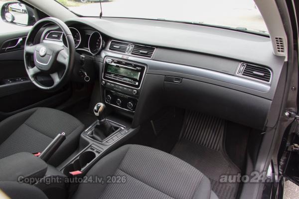 Melns Skoda SuperB 2012 Tallina, ar dzinēja tilpumu 2.00 L un nobraukumu 158 tūkst. km par 5900 €, foto 3 vietnē AUTOMOTO.COM.LV