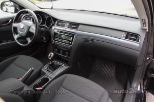 Melns Skoda SuperB 2012 Tallina, ar dzinēja tilpumu 2.00 L un nobraukumu 158 tūkst. km par 5900 €, foto 4 vietnē AUTOMOTO.COM.LV